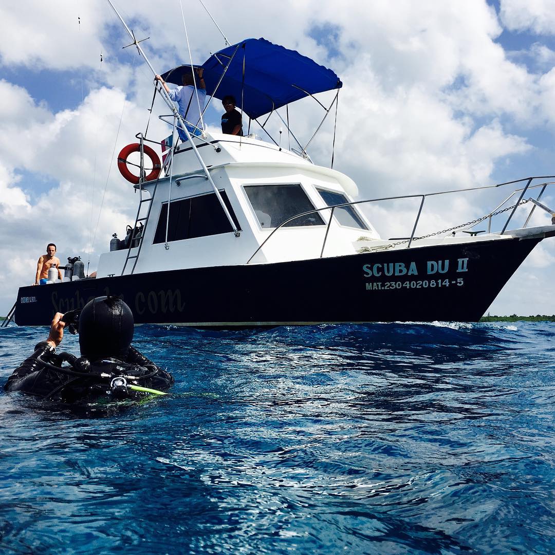 Hot Christmas Gear Guide Part 4: Essential Accessories - Underseas ...