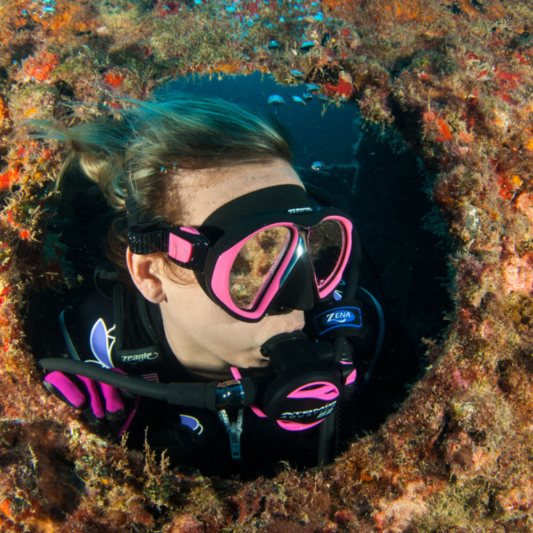 How To Choose The Perfect Dive Mask - Underseas Scuba Center Blog